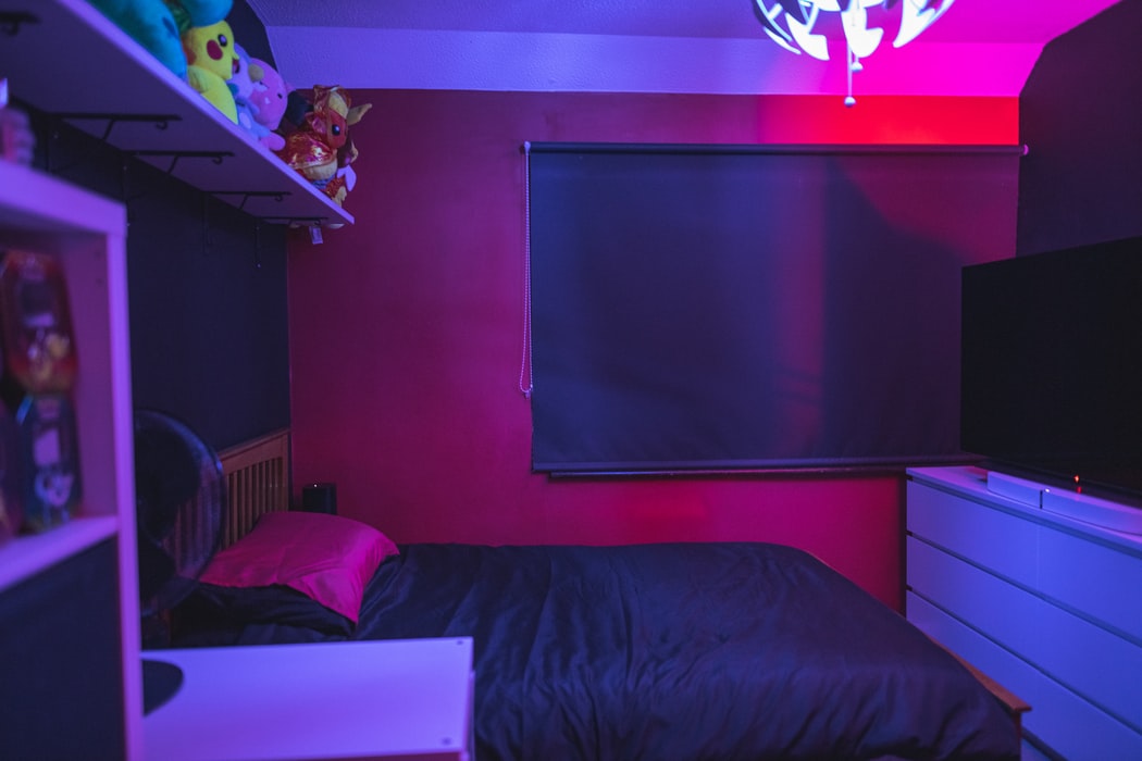 5 Ways To Make A Small Bedroom Look Bigger